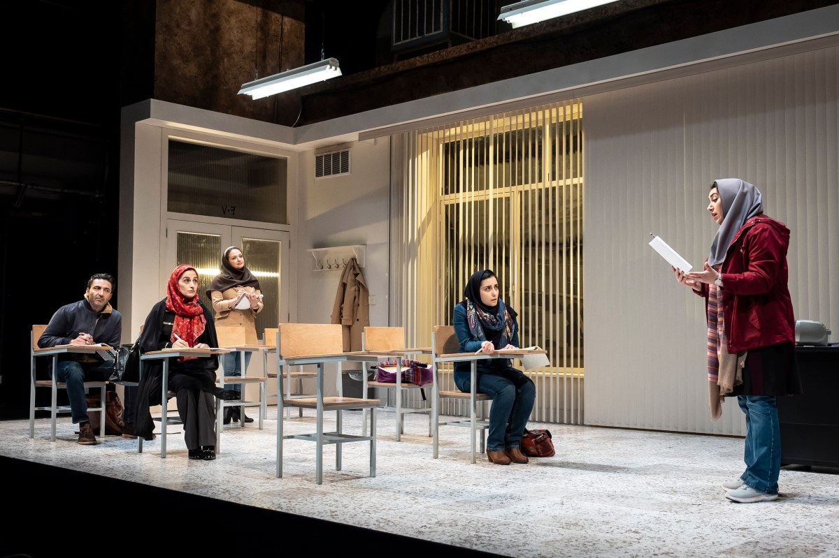 Review: ENGLISH at Goodman Theatre – Rachel Weinberg Reviews